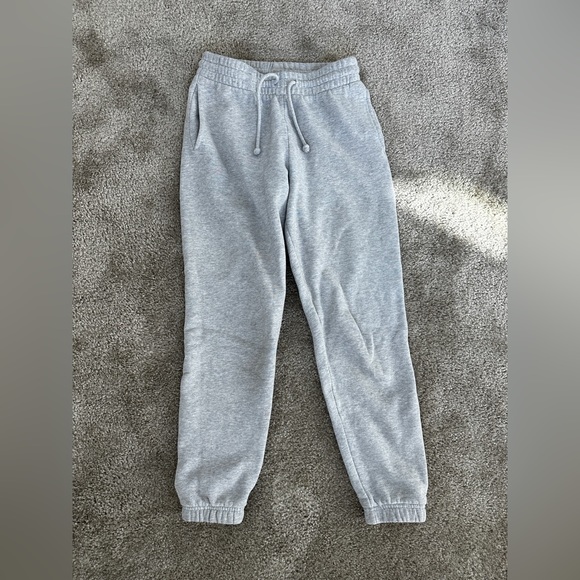 TNA | Pants & Jumpsuits | Tna Aritzia Fleece Sweats | Poshmark